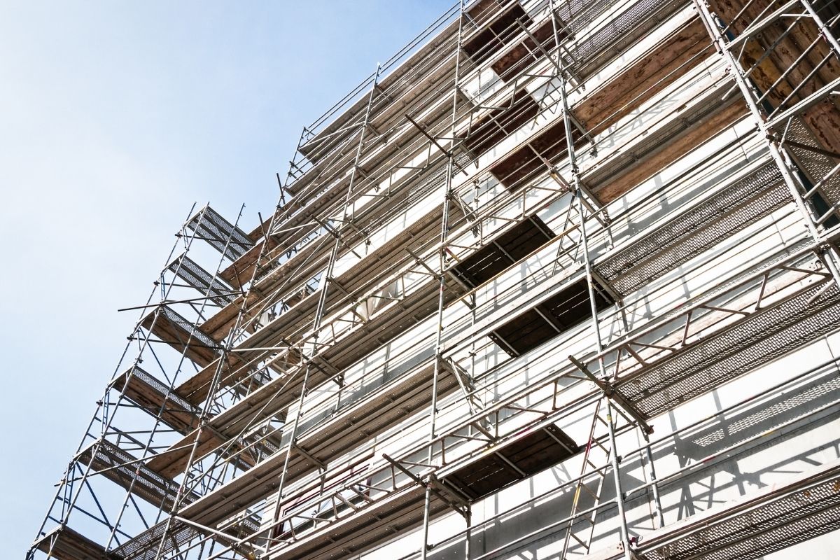 Σκαλωσιά - Τύποι, Ενοικιάση και Τιμές- Μεσιτικό Γραφείο